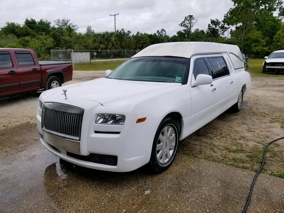 Upgrade Your Funeral Fleet with Wolf Coach Builders – Wolf Coach Builders