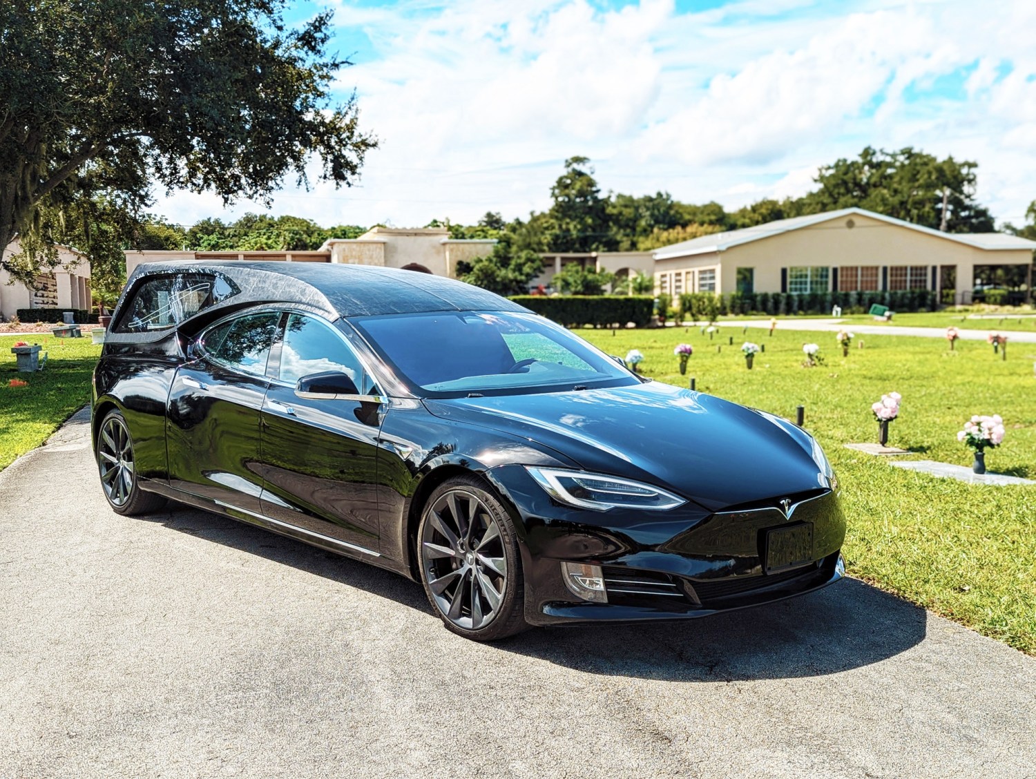 Wolf Coach Builders – The leading builder of custom funeral coaches in the world