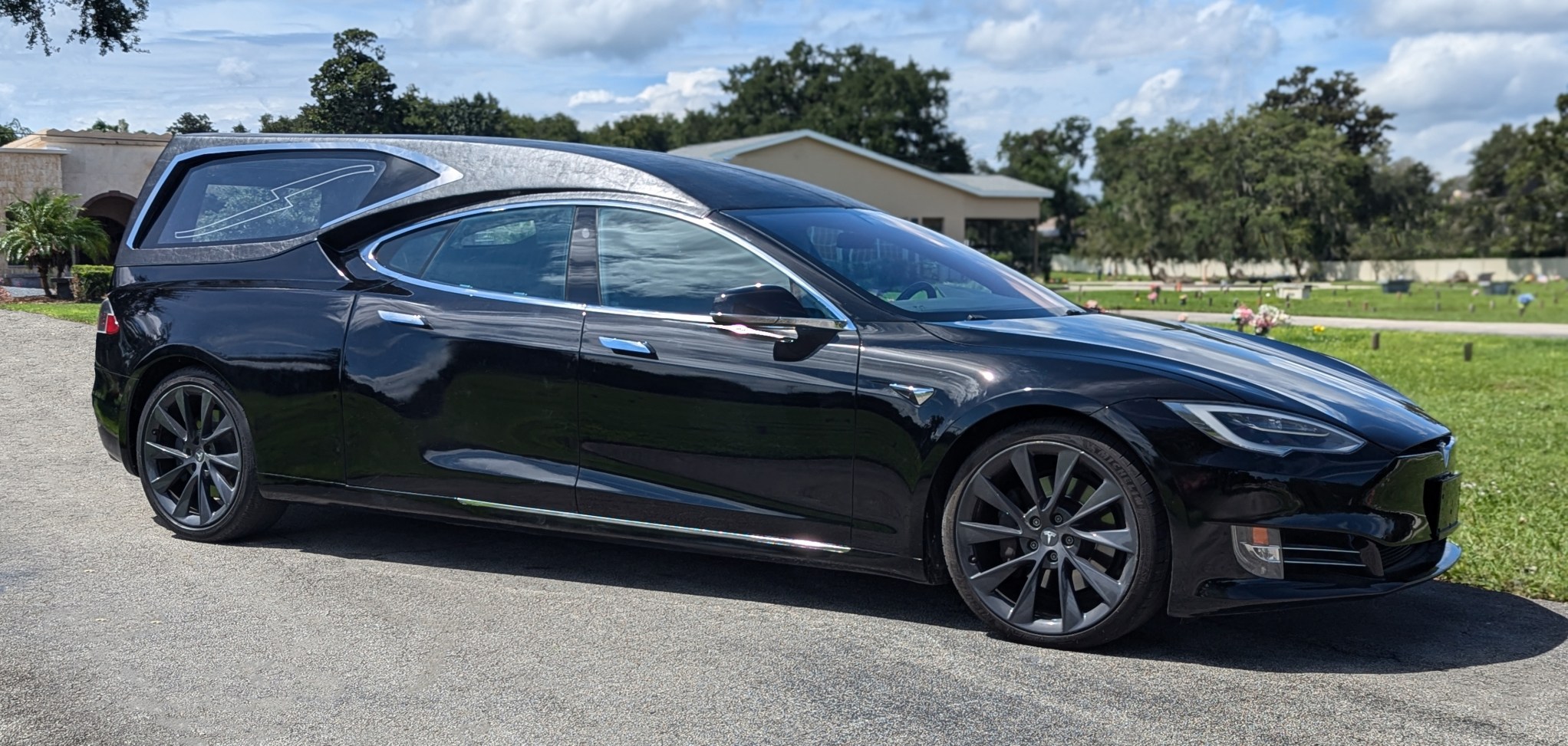 Tesla Model S Hearse – Wolf Coach Builders